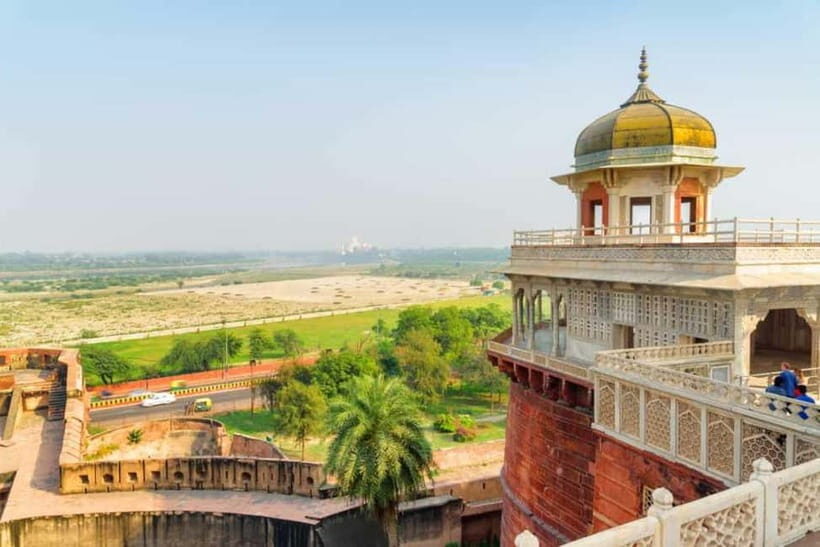 Agra: Taj Mahal Skip-the-line Guided tour with Transfer - Key Points