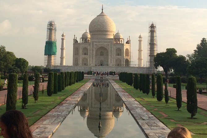 Agra Taj Mahal Sunrise Visit from Delhi by Private Car with Guide - Why the Private Car and Guided Tour Matter