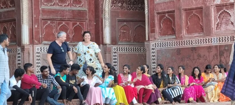 Agra: Taj Mahal Tour Guide for Couple - Exploring the Taj Mahal: A Romantic Journey