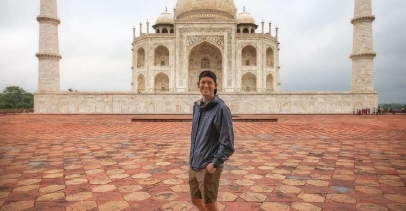 Agra: Taj Mahal with Mausoleum Skip-the-Line tickets & guide - Key Points