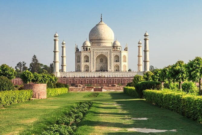 Agra to Delhi airport transfer by air-conditioned car - The Actual Experience: What You Can Expect