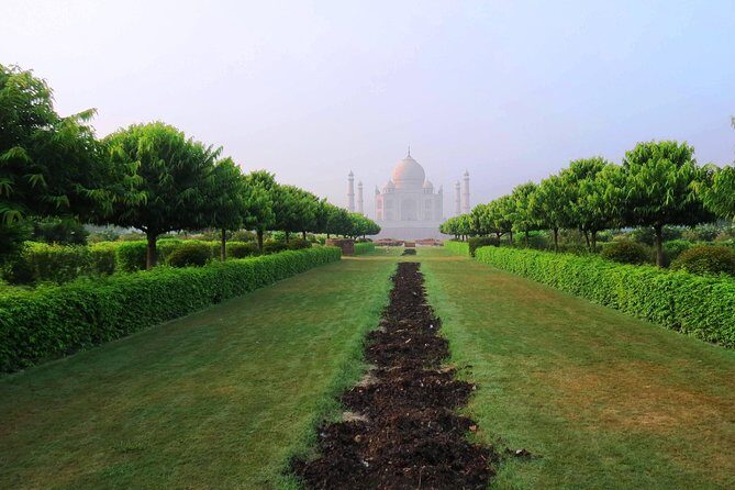 Agra Tour : Taj Mahal Same Day Private Tour - Lunch at Pinch of Spice