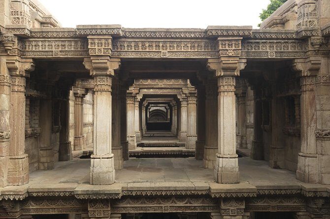 Ahmedabad to Indore Architecture & Temple Tour - FAQ