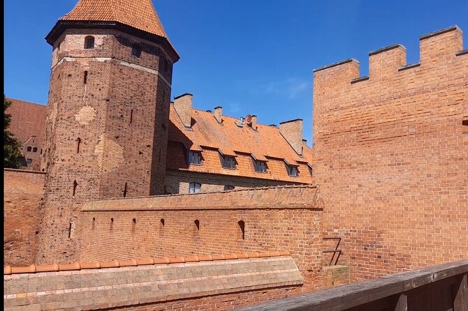 Aiport Gdansk Transfer to Malbork Castle or Stutthof - Who Will Love This Experience?