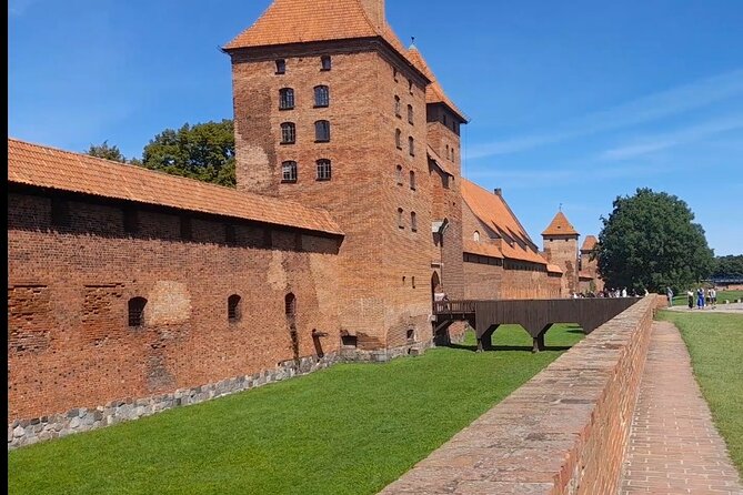 Aiport Gdansk Transfer to Malbork Castle or Stutthof - The Sum Up: Who Is This Tour Best For?