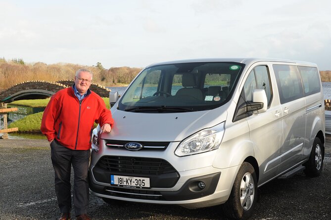 Airport collection and drop off transfers transport service. - Key Points