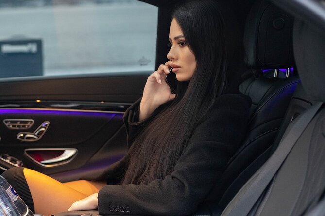 Airport Limousine Transfer: Stockholm City to Arlanda Airport 1-7 Passengers - The Sum Up