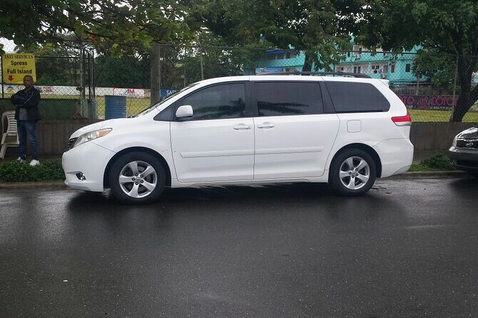 Airport port silver taxi transfer private to pop center - Who Will Love This Service?