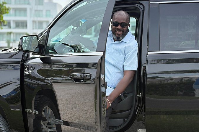 Airport Roundtrip Service to Atlantis Resort and Paradise Island - Transportation Details: Comfort and Convenience