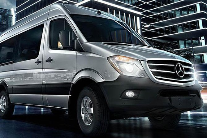 Airport Shuttle - HNL Airport to Waikiki - The Route and Drop-offs in Waikiki