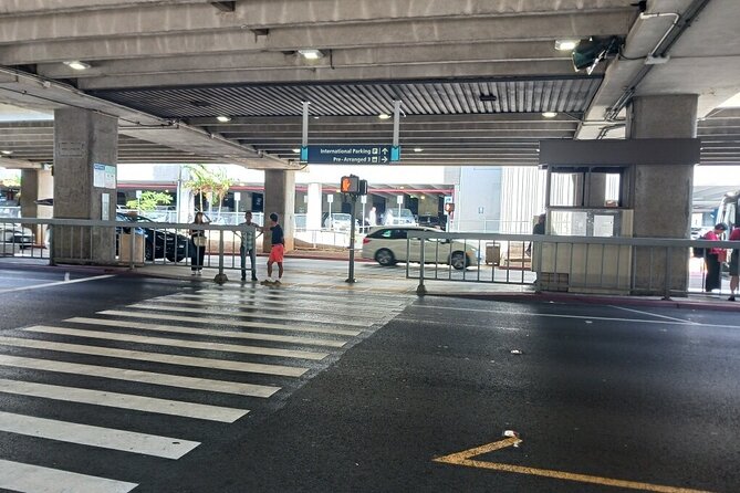 Airport Shuttle - HNL Airport to Waikiki - Who Will Appreciate This Shuttle Service?