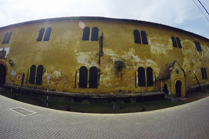 Airport Transfer by Hikkaduwa Taxi Service - Who Should Consider This Service?