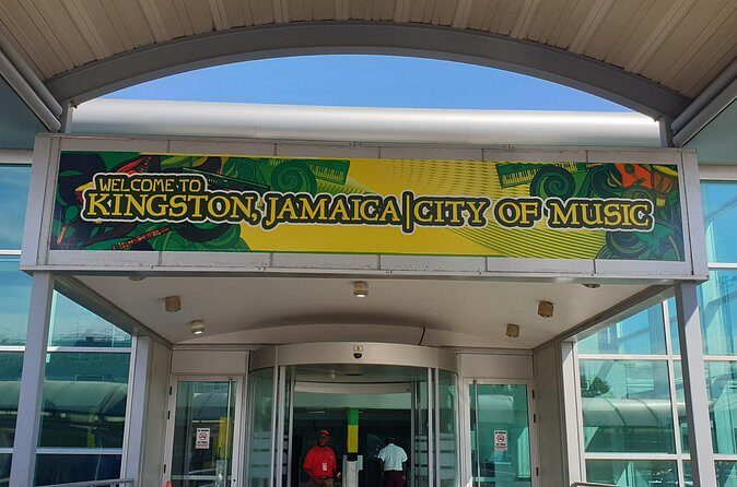 Airport Transfer from NMIA to Hotels in Kingston - Who Should Consider This Service?