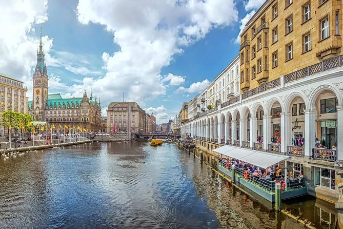 Airport Transfer: Hamburg Airport HAM to Hamburg by Luxury Van - Who Is This Service Ideal For?