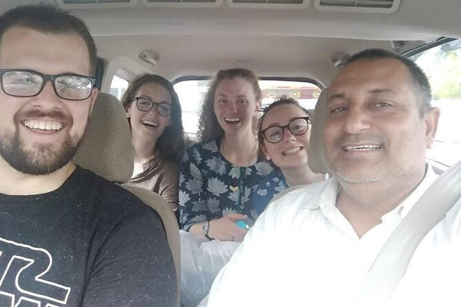 Airport transfer in Delhi (Per Way by Sedan, SUV and Tempo) - An Honest Breakdown of the Experience