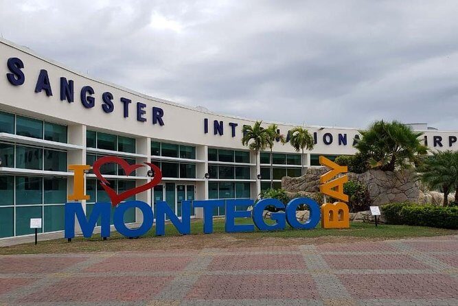 Airport Transfer MBJ Montego Bay to Kingston - Key Points