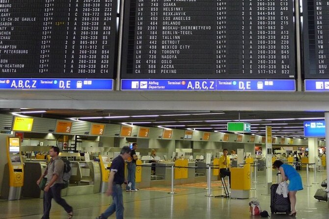 Airport Transfer -One Way Bucharest Otopeni Henri Coandă Airport - Traveler Participation