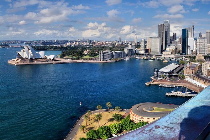 Airport Transfer: Sydney to Sydney Airport SYD by Luxury Van - Who Will Benefit Most?