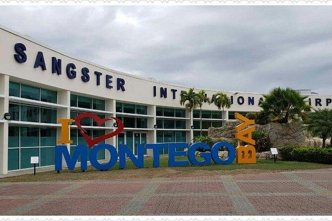 Airport Transfer To Negril Hotels (Round-trip) - A Closer Look at the Transfer Experience