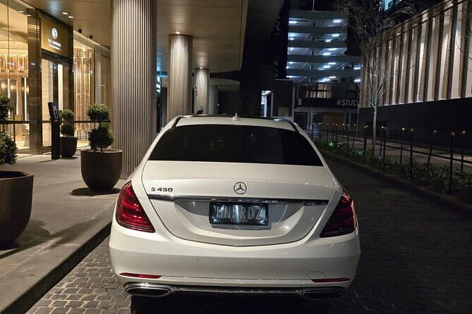 Airport Transfers - Chauffeur Car & Limo Services of Melbourne - A Closer Look at the Itinerary