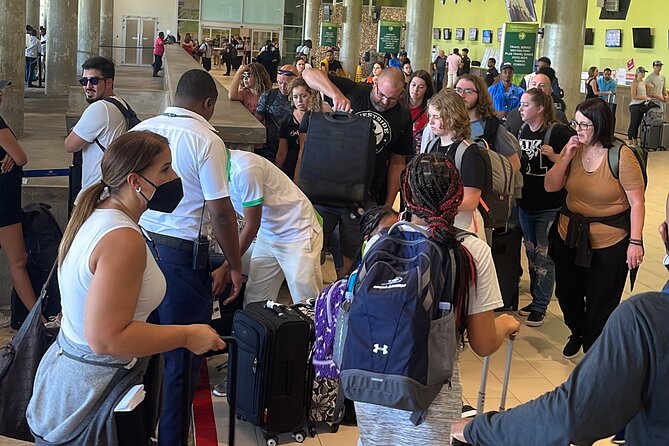 Airport Transfers to Punta Cana / Bavaro and Uvero Alto Hotels - Pickup and Drop-off Process at Punta Cana Airport