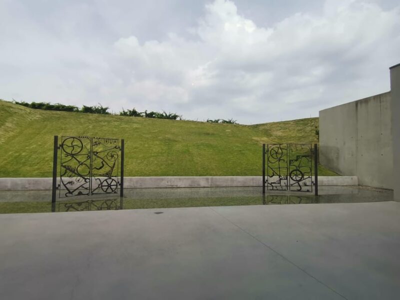 Aix en Provence: Discovery of Prestigeous Wineries and Art - Authentic Experiences and Traveler Feedback