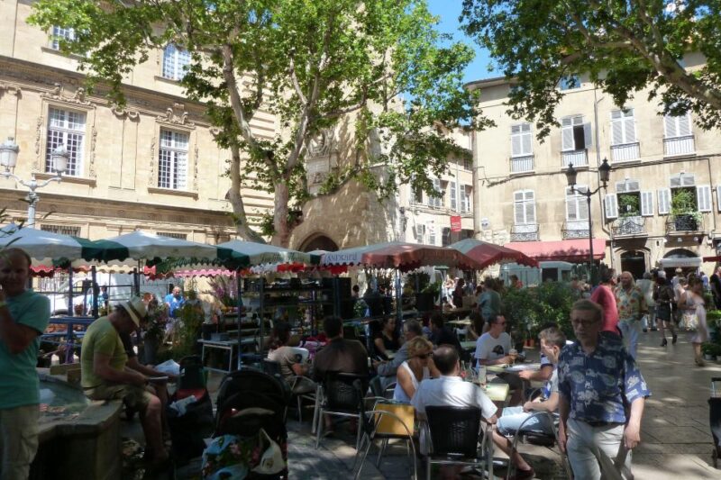 Aix-en-Provence: Private Guided Walking Tour - Discovering Hidden Architectural Gems and Fountains