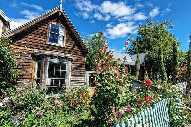 Akaroa and Akaroa Dolphins Day Tour - FAQ