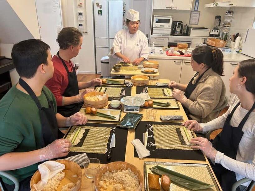 AKEMI's SUSHiKiTCHEN: A fun sushi cooking lesson in Tokyo - Key Points