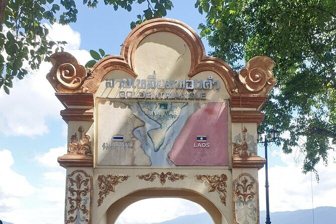 Akha Hill Tribes, Chiang Saen, Mae Sai & Golden Triangle Day Tour - The Sum Up