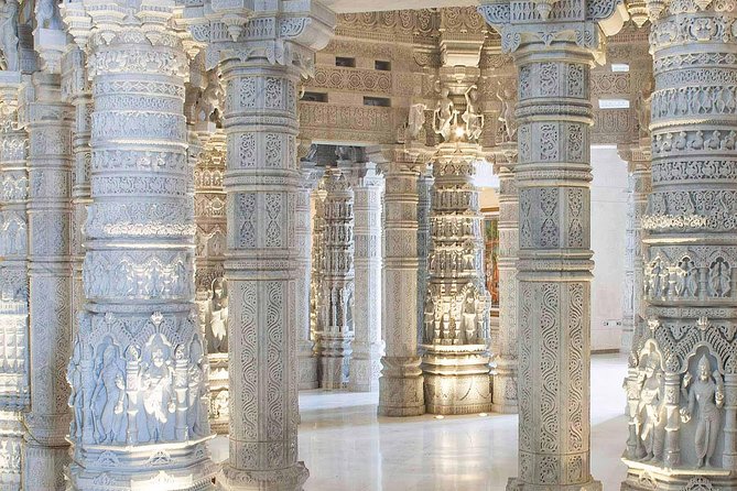 Akshardham Temple Tour Exhibition, Light & Water Show with Transfers - Frequently Asked Questions (FAQs)