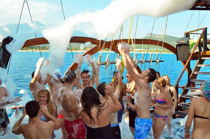 Alanya All Inclusive Pirate Boat Trip With Hotel Transfer - Who Should Book This Tour?
