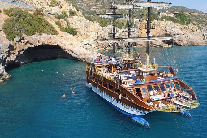Alanya Catamaran Boat Tour With Lunch, Soft Drinks & Transfer - Accessibility and Participation