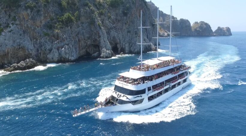 Alanya: Disco Boat Tour with Foam Party and Unlimited Drinks - Authenticity and Atmosphere