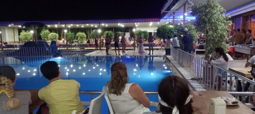 Alanya: Evening Jeep Tour with Sunset Boat Trip and Dinner - Sunset Boat Trip with a Mediterranean Splash
