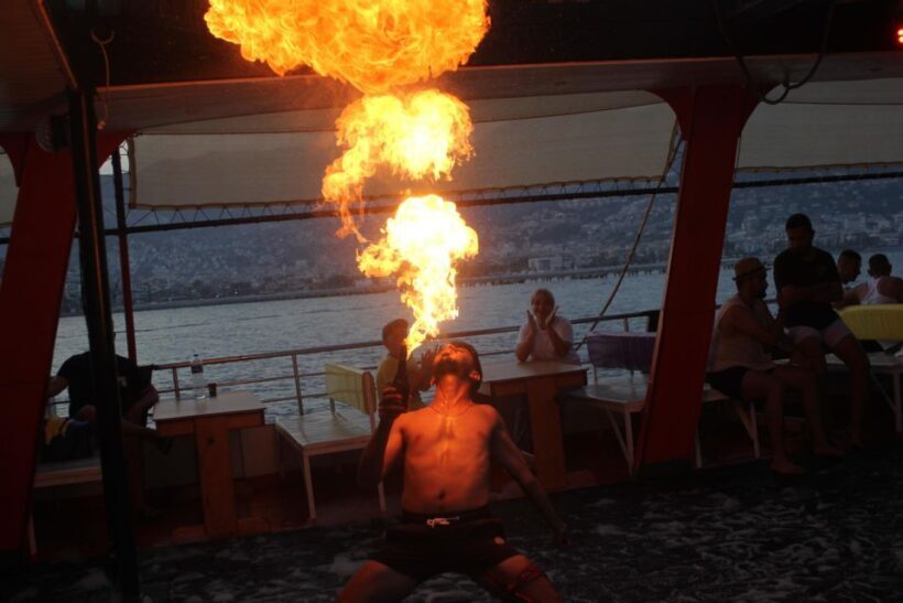 Alanya: Evening Jeep Tour with Sunset Boat Trip and Dinner - Insights from Travelers Reviews