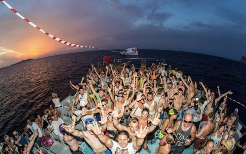 Alanya Optional Alcoholic Sunset Boat Cruise and Foam Party - FAQ