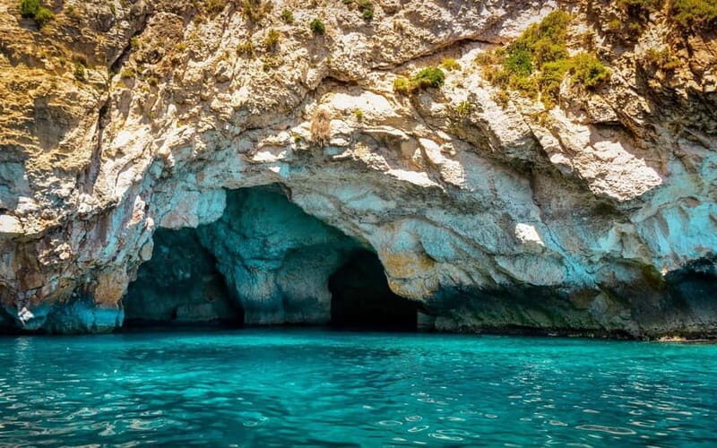 Alanya Pirate Cruise: Swim, Lunch & Unlimited Soft +Transfer - Passing Iconic Landmarks