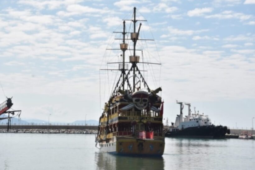 Alanya: Pirate Ship Cruise with Food and Swimming Stops - FAQs