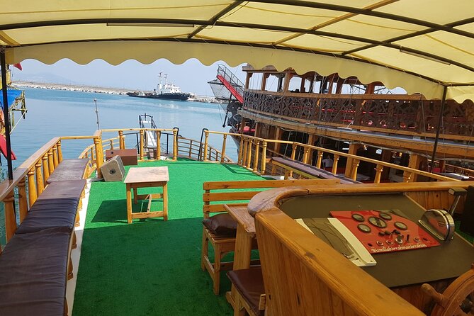 Alanya Relaxing Boat Tour With Lunch, Soft Drinks & Transfer - Experience and Activities