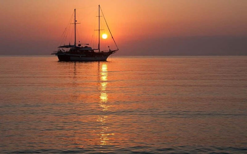 Alanya: Sunset Boat Includes Soft Drinks And Dinner - Highlights of the Tour