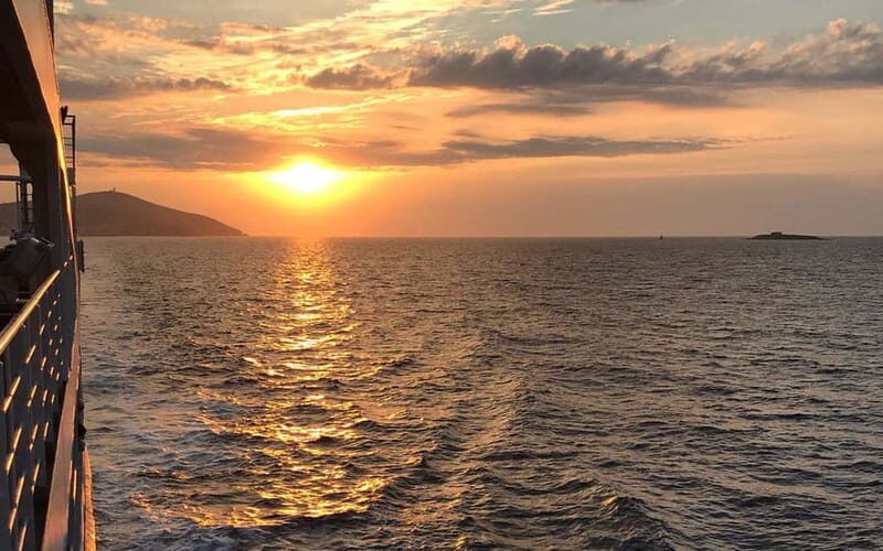 Alanya: Sunset Boat Includes Soft Drinks And Dinner - Frequently Asked Questions