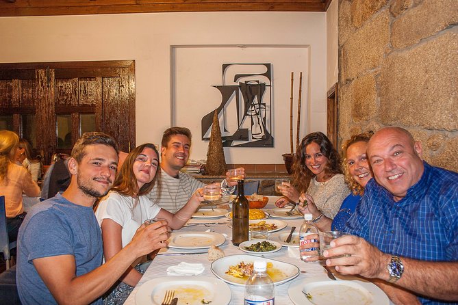 Albariño Private Wine Tour From Santiago De Compostela - Wineries and Tastings