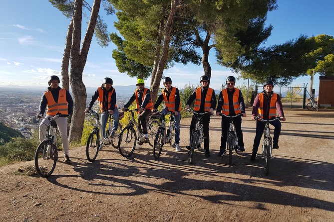Albayzin and Sacromonte Electric Bike Tour in Granada - Exploring the Medieval Streets of Albayzin