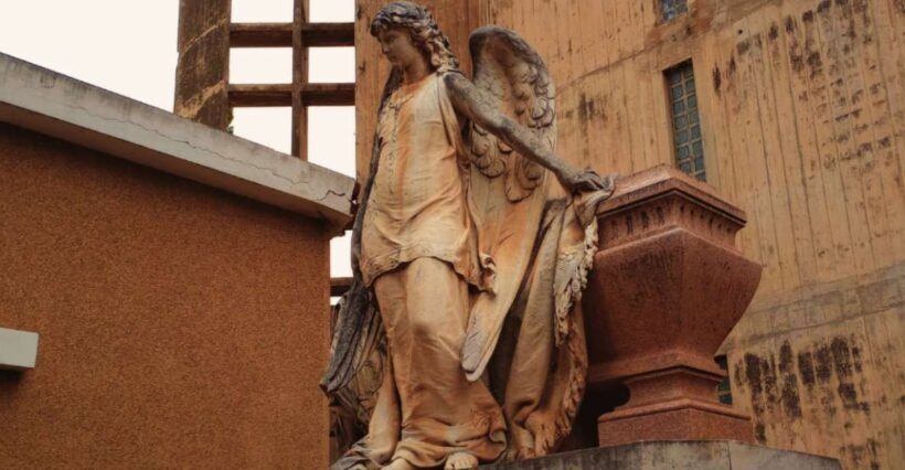 Alberdi Neighborhood: Revolutionary Identities Walking Tour - Key Points