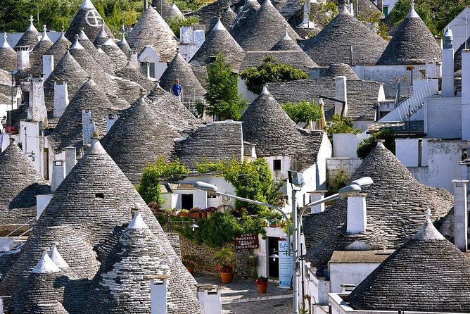 Alberobello private walking tour with gelato tasting - What to Expect During the Guided Tour