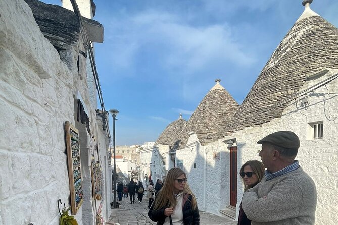 Alberobello walking tour with aperitif - The Sum Up