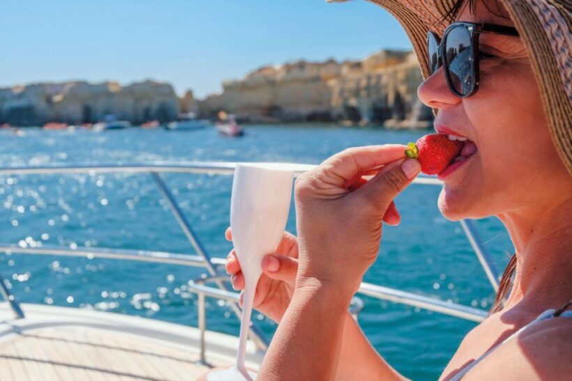 Albufeira: Algarve Private Sunset Yacht Charter - Key Points