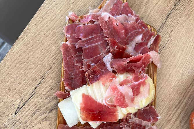 Albufeira Food Tour: Wine and Traditional Tapas Experience - Discovering the Culinary Delights of Portuguese Tapas