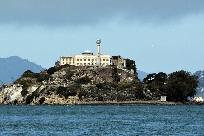 Alcatraz Prison Tour and Golden Gate Bridge Bike Rental - An In-Depth Look at the Tour Itinerary
